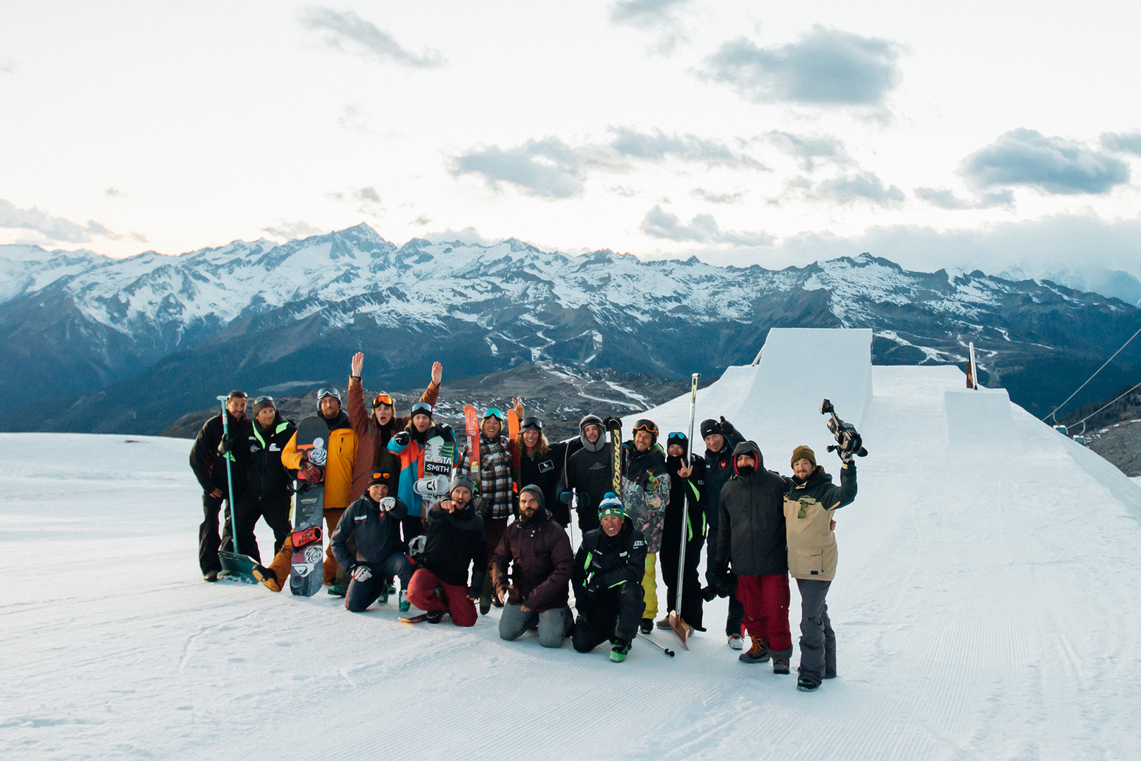 Secret Session – A Brotherhood Story: VIDEO ONLINE