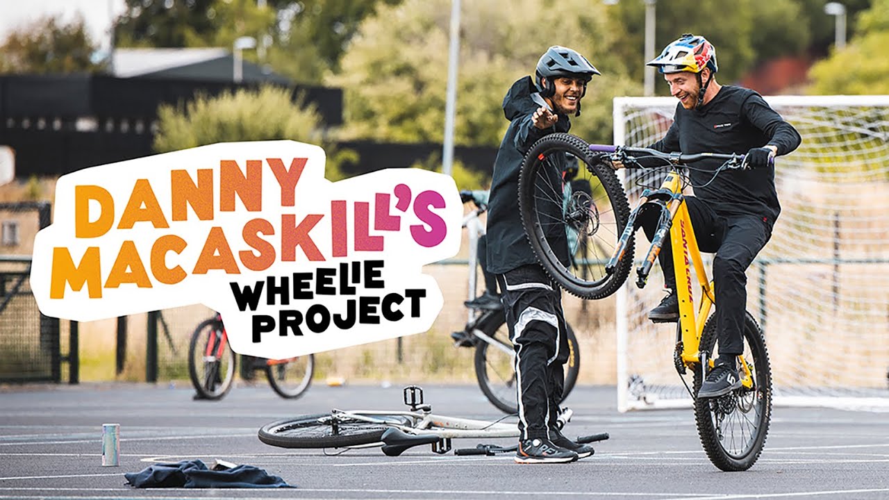 Video: Danny MacAskill celebra l'impennata - 4ActionSport